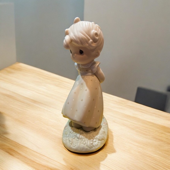 Precious Moments | Accents | Precious Moments Autumns Praise Figurine ...